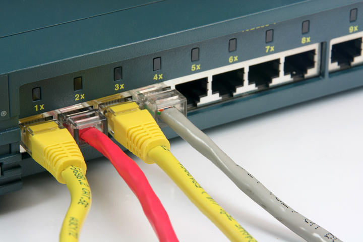 What Are the Differences Between Routers and Switches? | Network ...